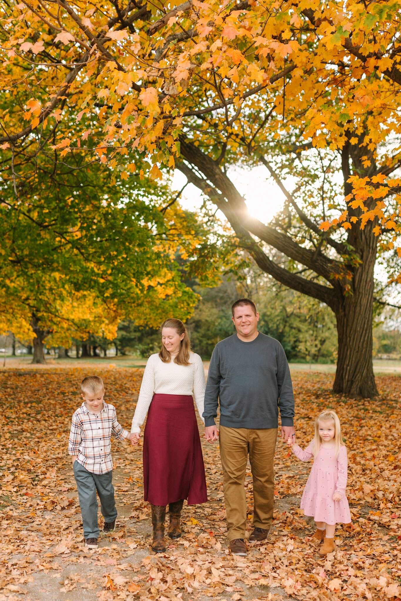 The Elpers Family at Evansville Hospital State Park | Bret and Brandie ...